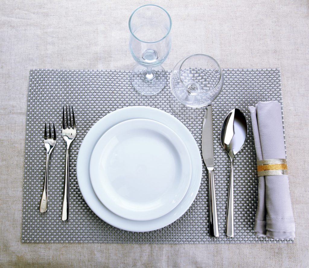 How to Set a Table - Reventals Event Rentals
