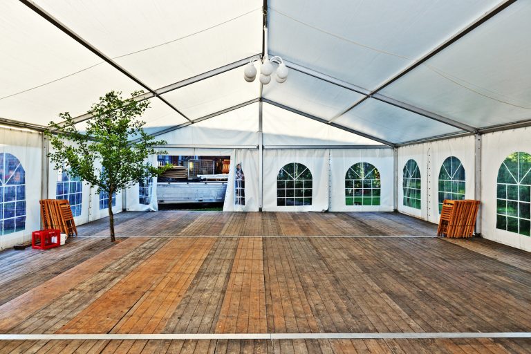 Tent Calculator for Parties & Events - Reventals Event Rentals